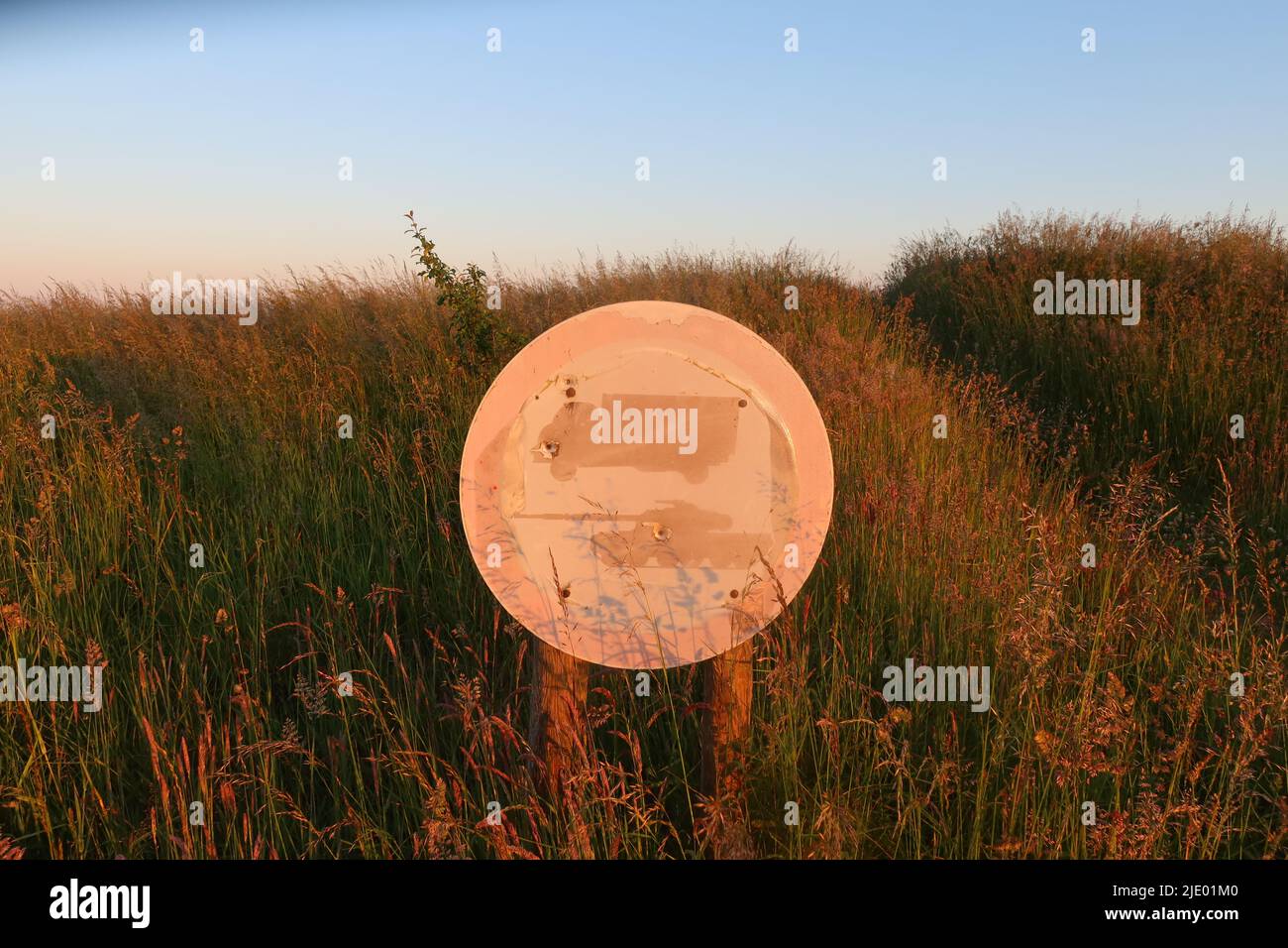 Wessex ridgeway. Edge of Salisbury Plain. chalk plateau. Wiltshire ...