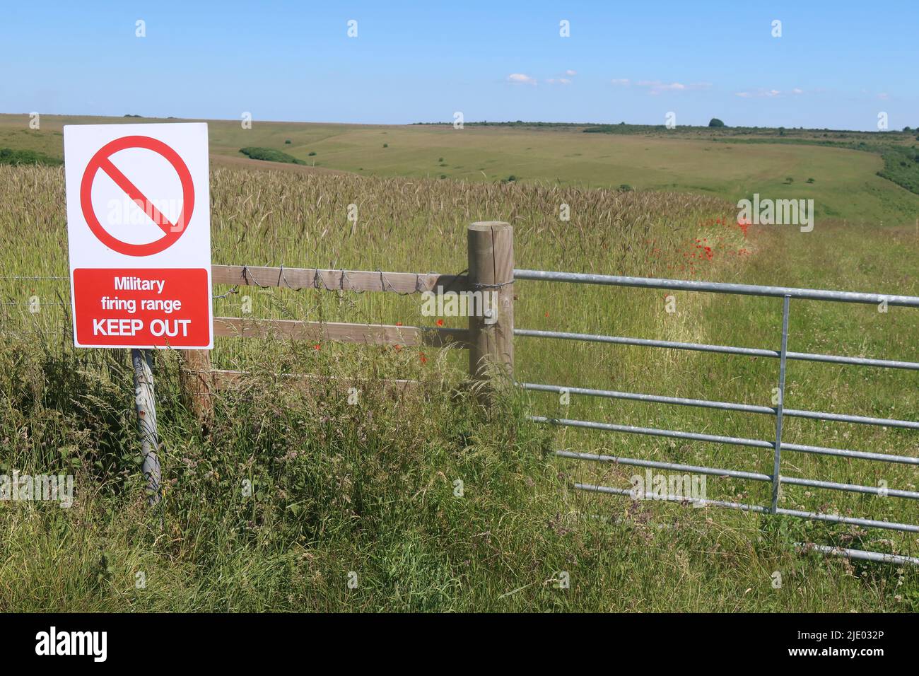 military firing range keep out sign. Wessex ridgeway. Edge of Salisbury ...