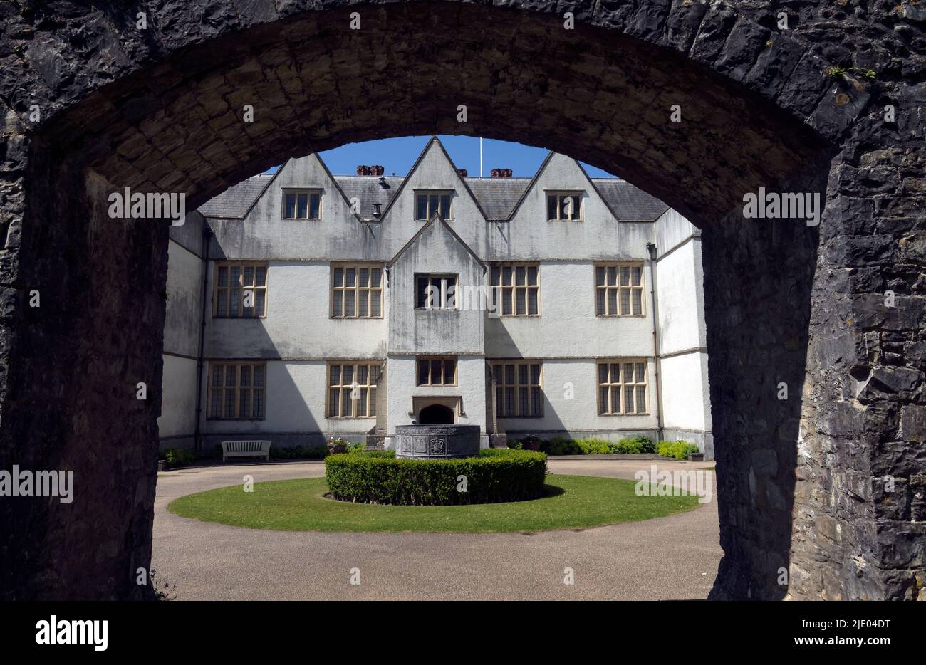Saint Fagan's Castle at St Fagans National Museum of History, Cardiff ...