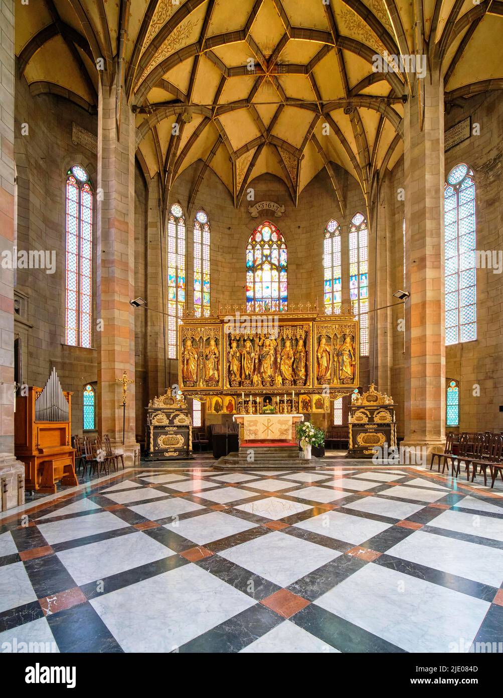 Convertible altar hi-res stock photography and images - Alamy