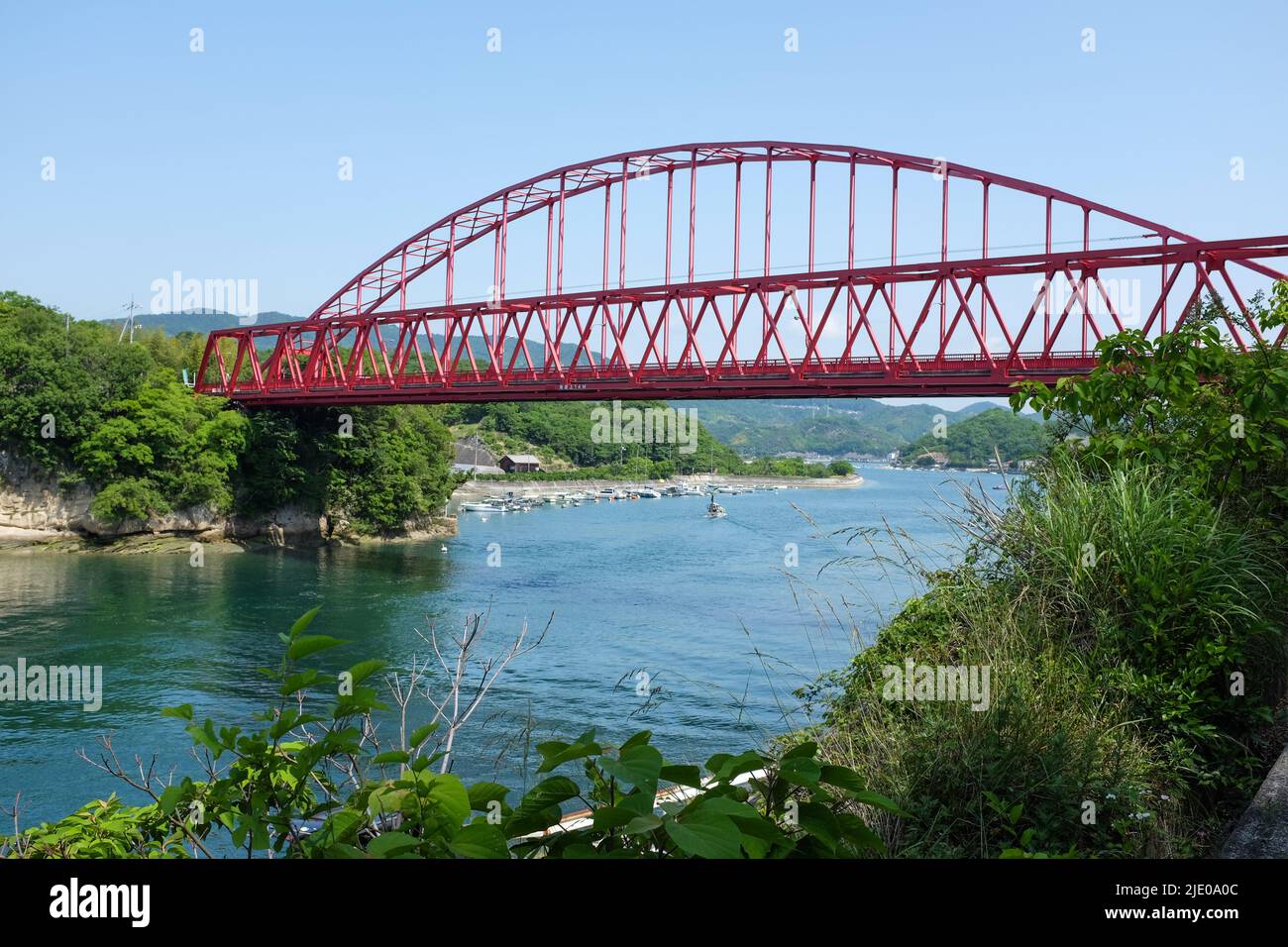 Mukaishimao Bridge linking Mukai Island (Mukaishima) with Iwashi Island ...