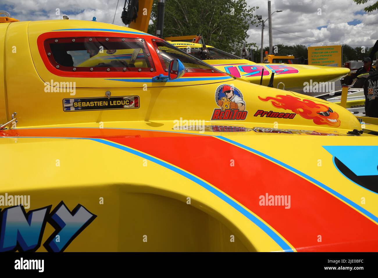 Racing boat hi-res stock photography and images - Alamy