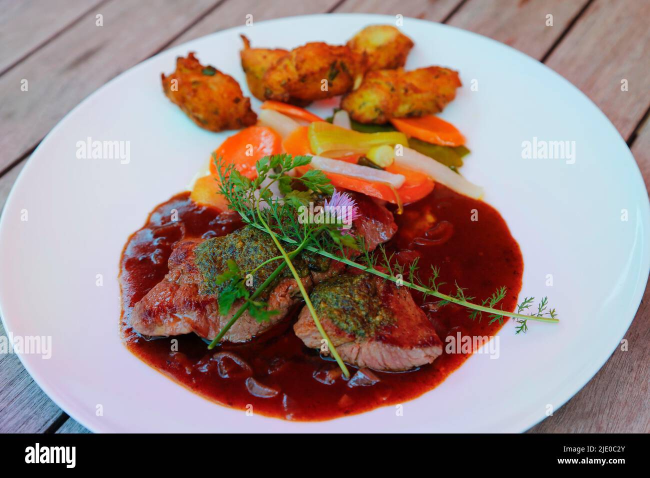 Swabian cuisine, lamb, sous vide prepared lamb steak, port wine ...