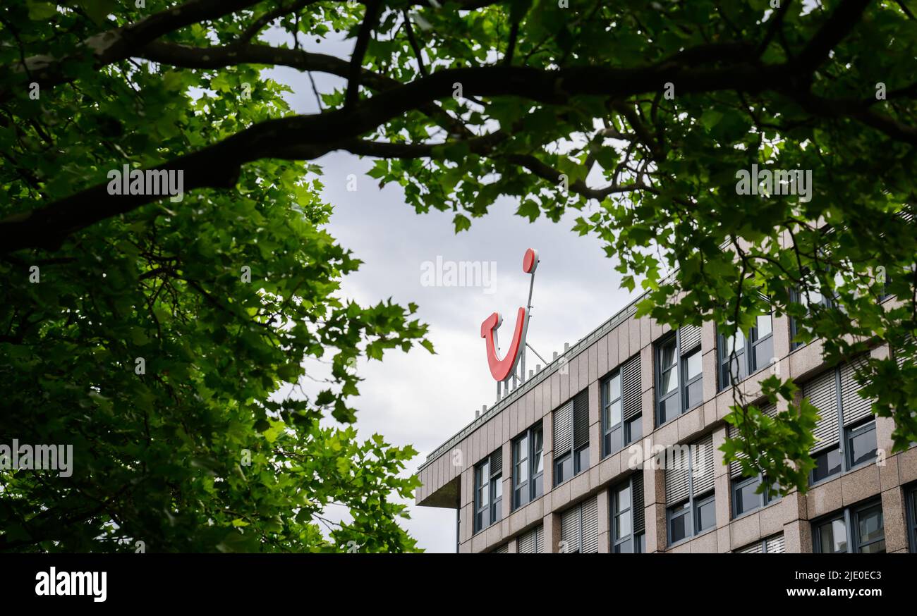 Tui logo hi-res stock photography and images - Alamy
