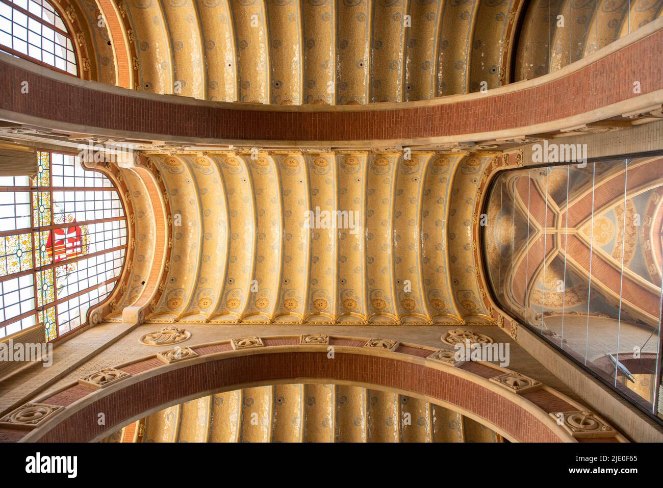 Detail of a ribbed ceiling Stock Photo - Alamy