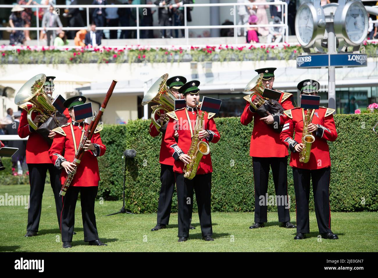 Ascot, Berkshire, UK. 17th June, 2022. A military band plays in the ...