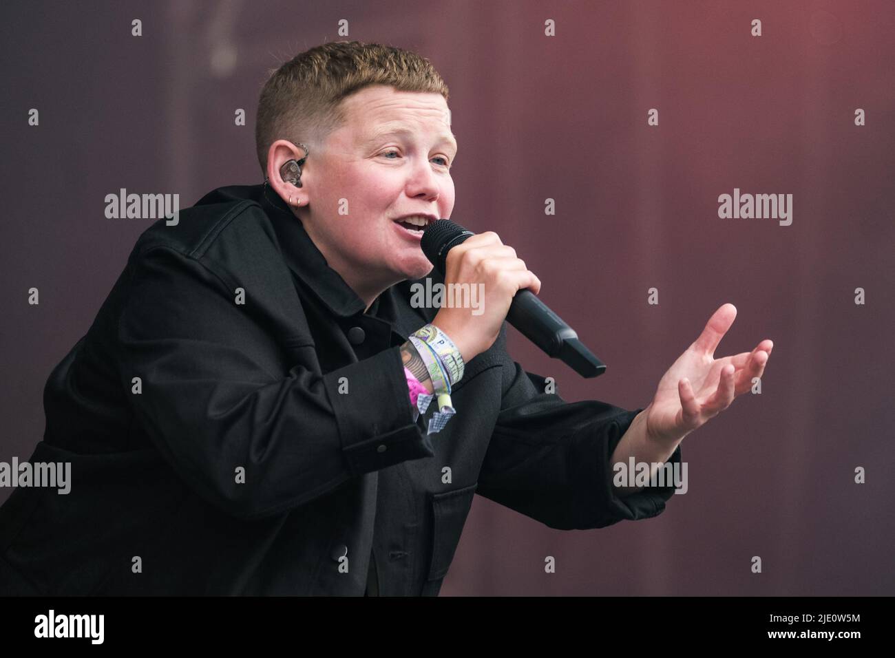 Glastonbury, UK. 24th June, 2022. UK. Friday, Jun. 24, 2022. Kae ...