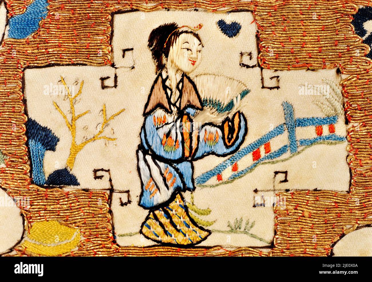 Ancient Chinese clothes, tunic with large sleeves and embroidery, Qing ...