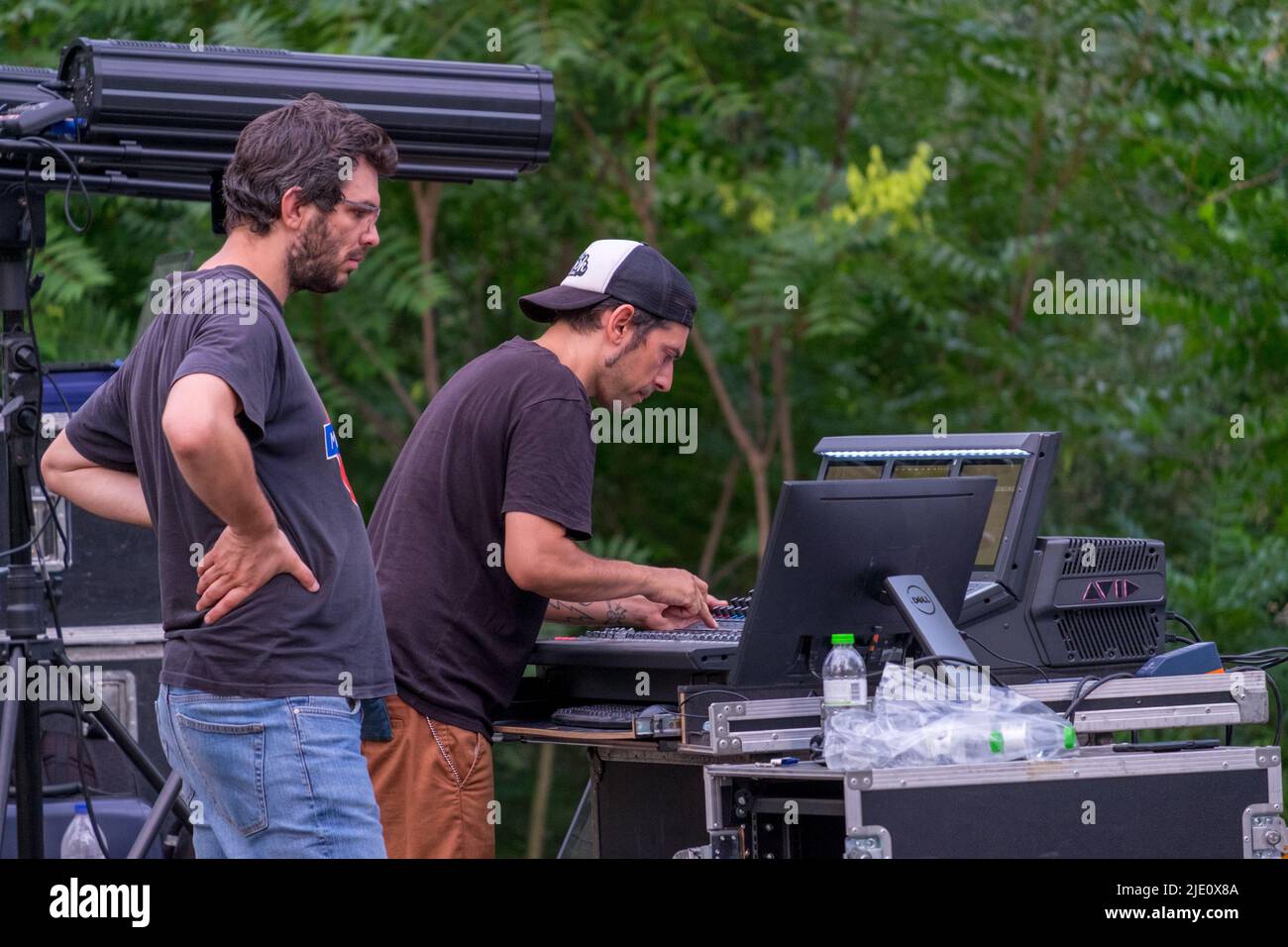 Sound engineer concert hi-res stock photography and images - Alamy