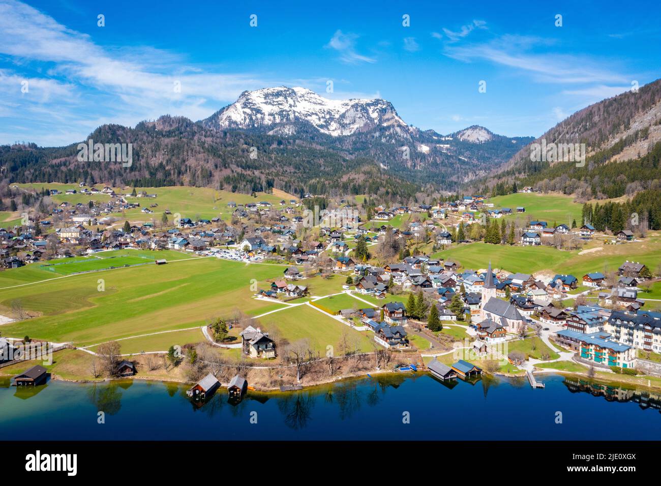Altaussee and lake Altausseer See in the Salzkammergut in Austria Stock ...