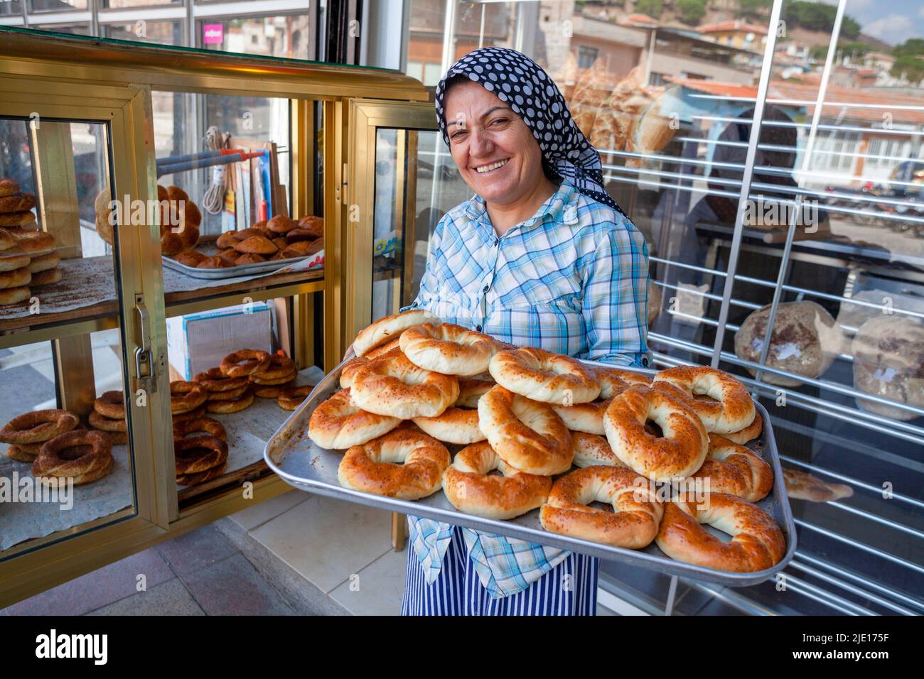 Turkish baker hi-res stock photography and images - Alamy