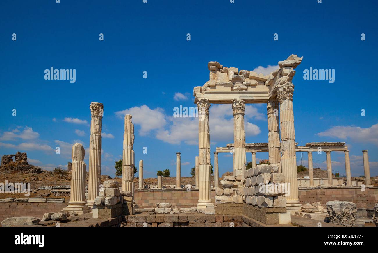Temple of Trajan, Bergama (Pergamum), Turkey, Asia Stock Photo - Alamy
