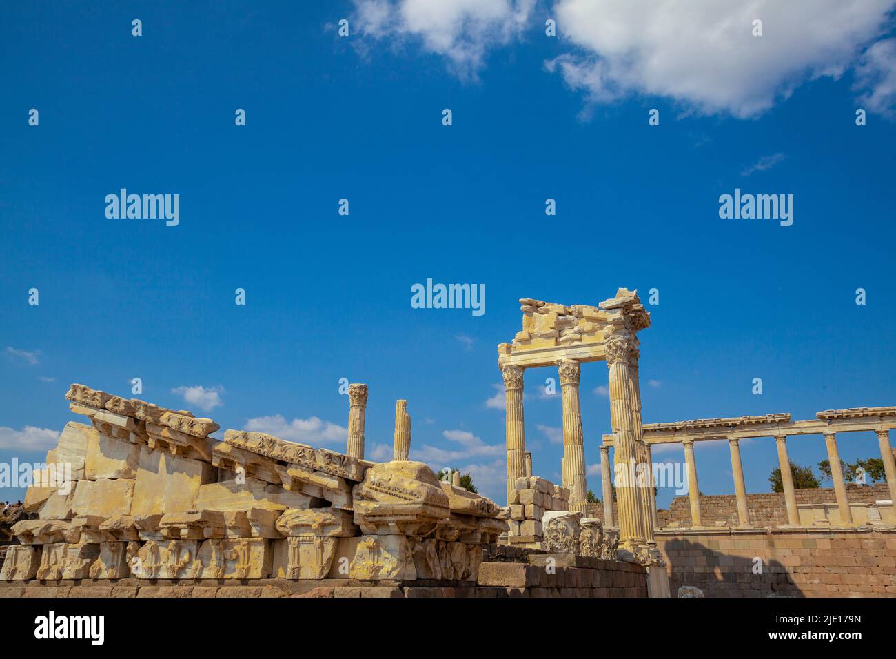 Temple of Trajan, Bergama (Pergamum), Turkey, Asia Stock Photo - Alamy