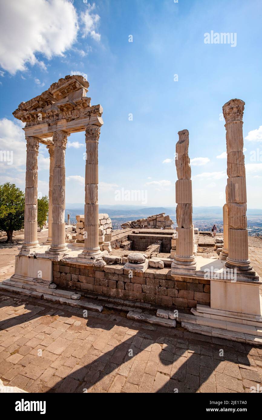 Temple of Trajan, Bergama (Pergamum), Turkey, Asia Stock Photo - Alamy