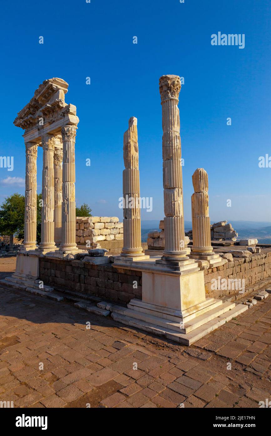 Temple of Trajan, Bergama (Pergamum), Turkey, Asia Stock Photo - Alamy