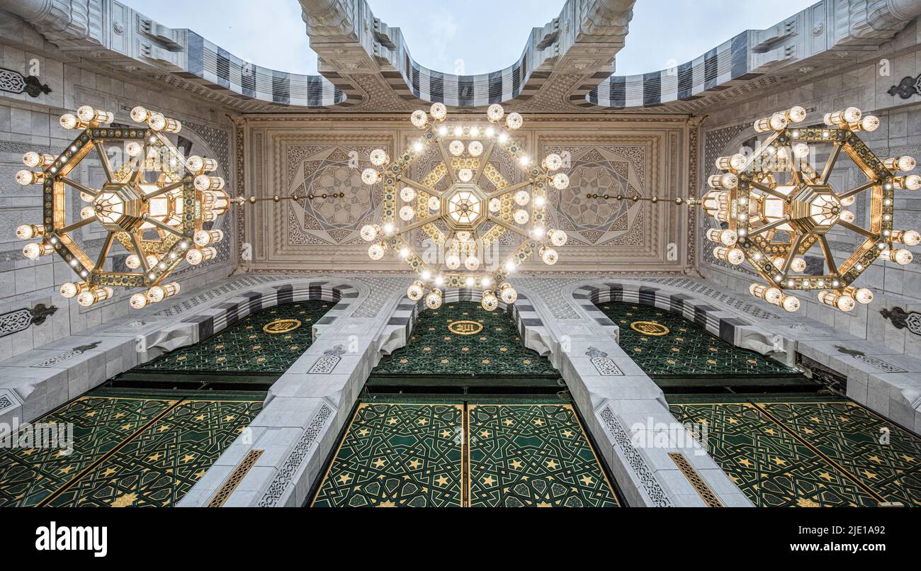 Saudi arabia mecca grand mosque hi-res stock photography and images - Alamy