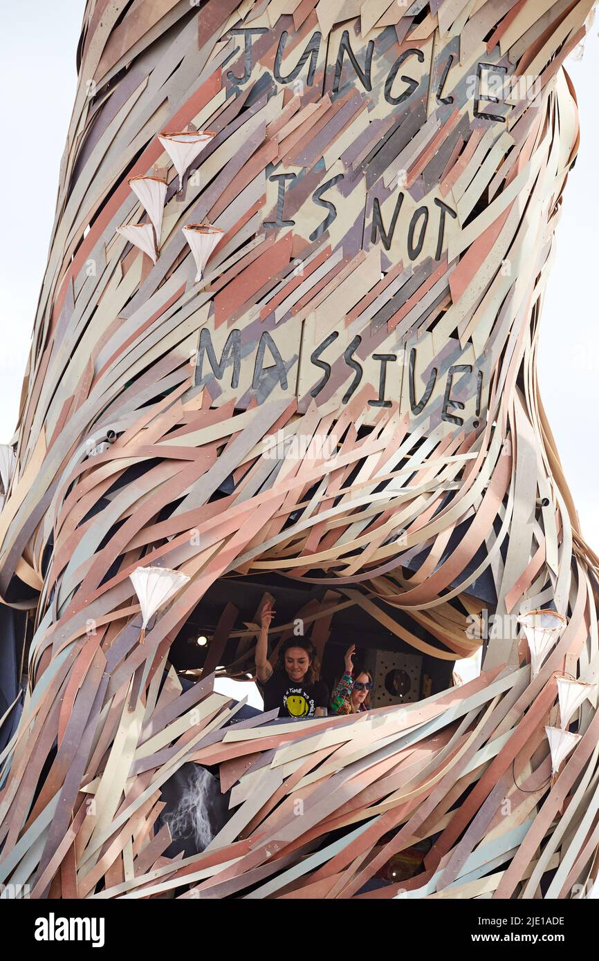 Mel C DJ Set in Greenpeace Rave Tree at Glastonbury Festival 2022 Stock ...
