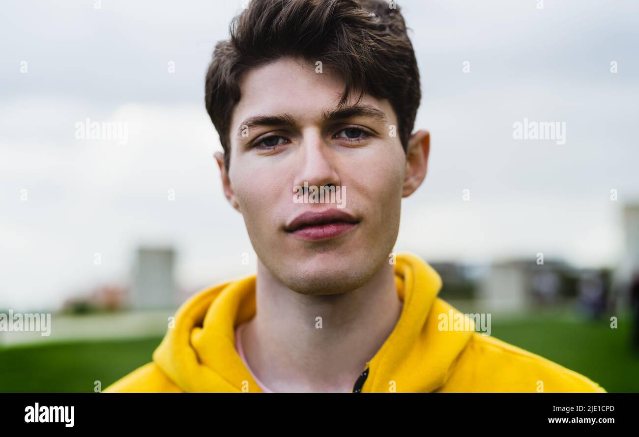 Young teenager hi-res stock photography and images - Alamy
