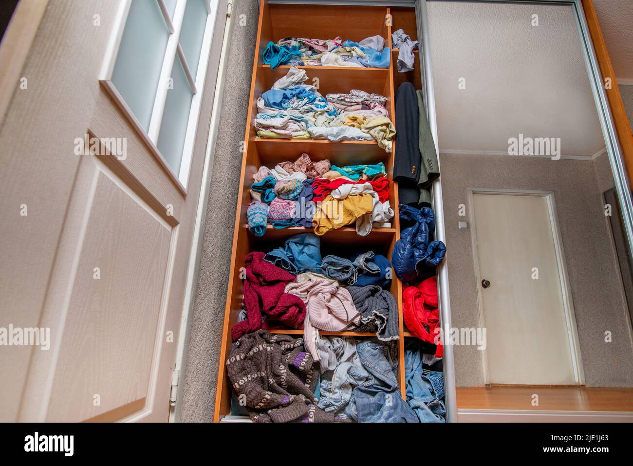 Zero clutter hi-res stock photography and images - Alamy