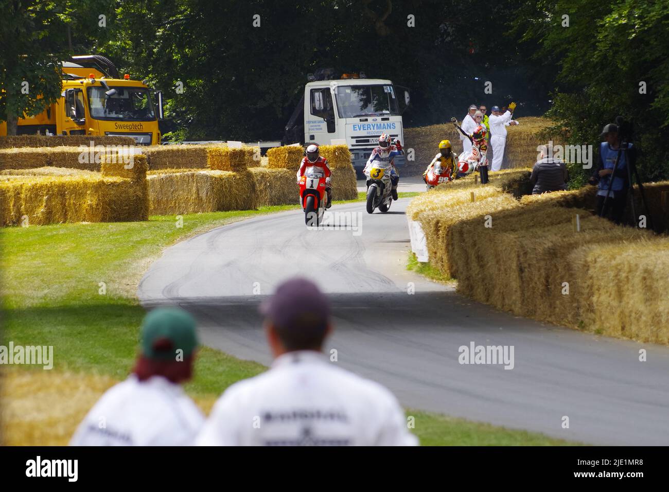500 GP Legend Wayne Rainey was back on his Yamaha YZR at Goodwood ...