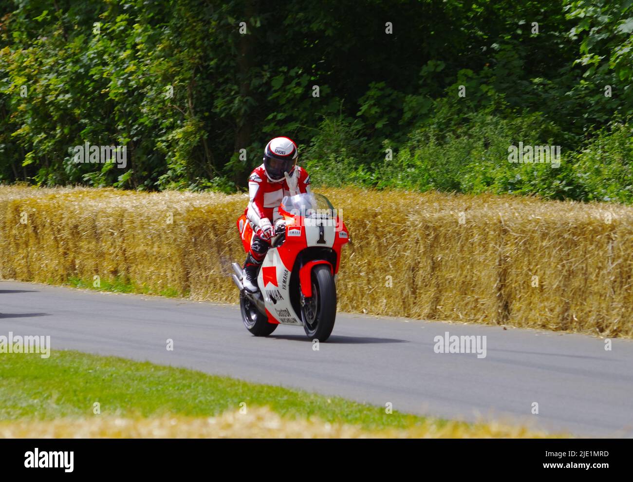 500 GP Legend Wayne Rainey was back on his Yamaha YZR at Goodwood ...