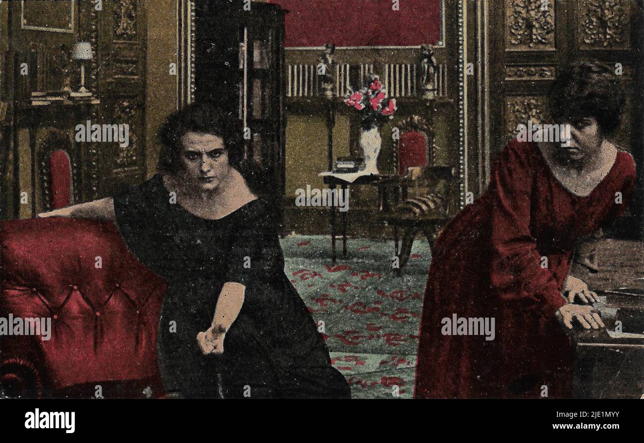 Frou-Frou (1918) 005 - Italian silent movie Stock Photo - Alamy