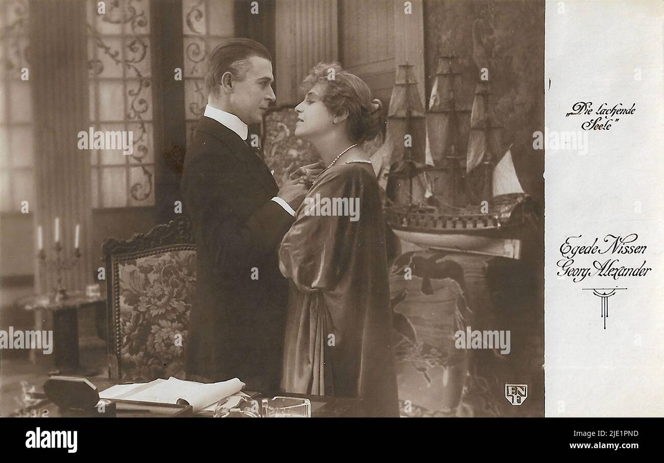 Portrait of Aud Egede Nissen and Georg Alexander in Die lachende Seele ...