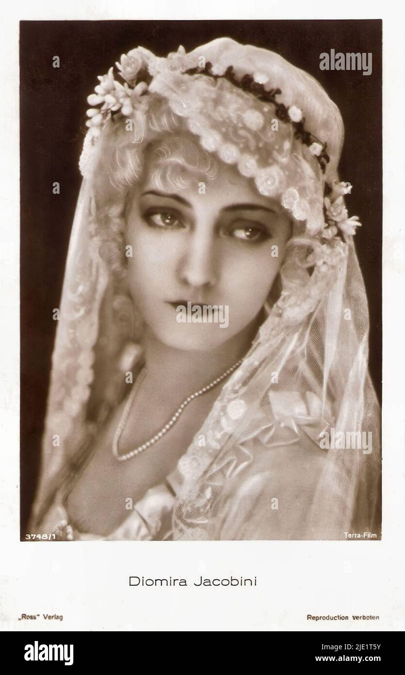 Portrait of Diomira Jacobini 001 - Italian silent cinema era actress ...