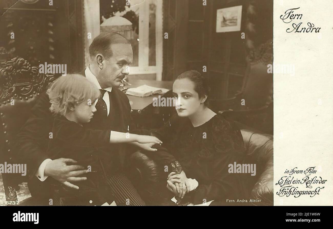 Portrait of Fern Andra in Es fiel ein Reif in der Frühlingsnacht 001 - German weimar era cinema ...