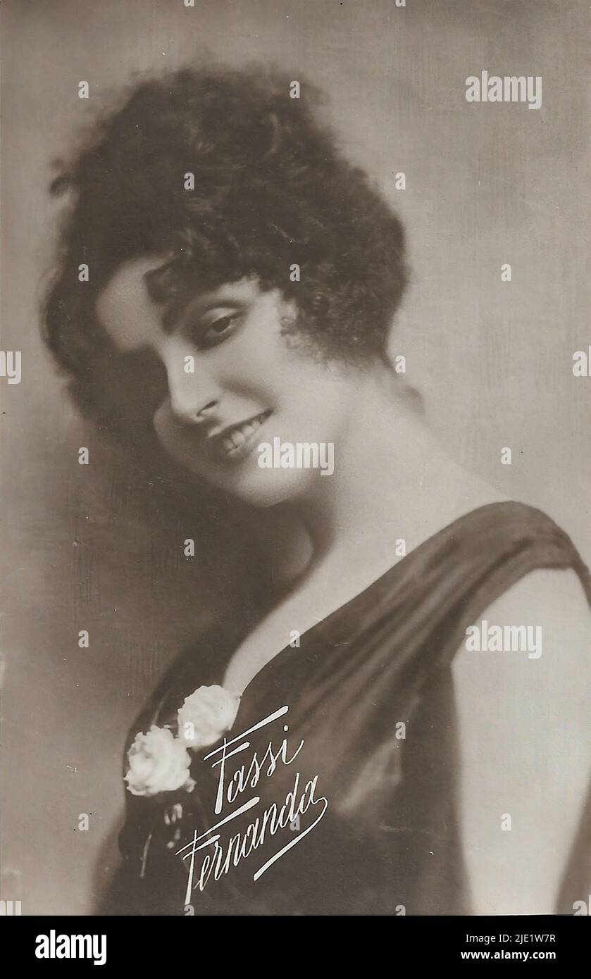 Portrait of Fernanda Fassy - Italian silent cinema era actress Stock ...