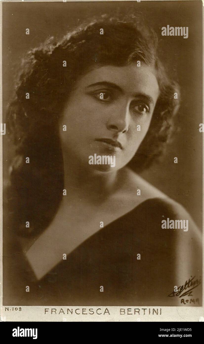 Portrait of Francesca Bertini 005 - Italian silent movie era Stock ...