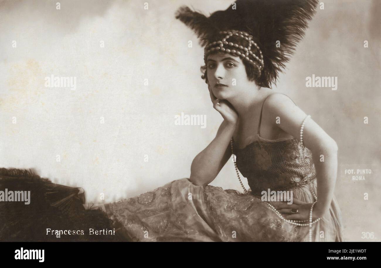 Portrait of Francesca Bertini 019 - Italian silent movie era Stock ...