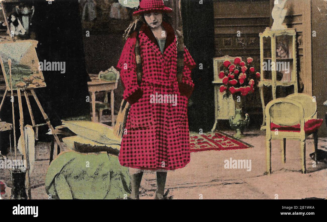 Portrait of Francesca Bertini in La gola (1918) - Italian silent movie ...