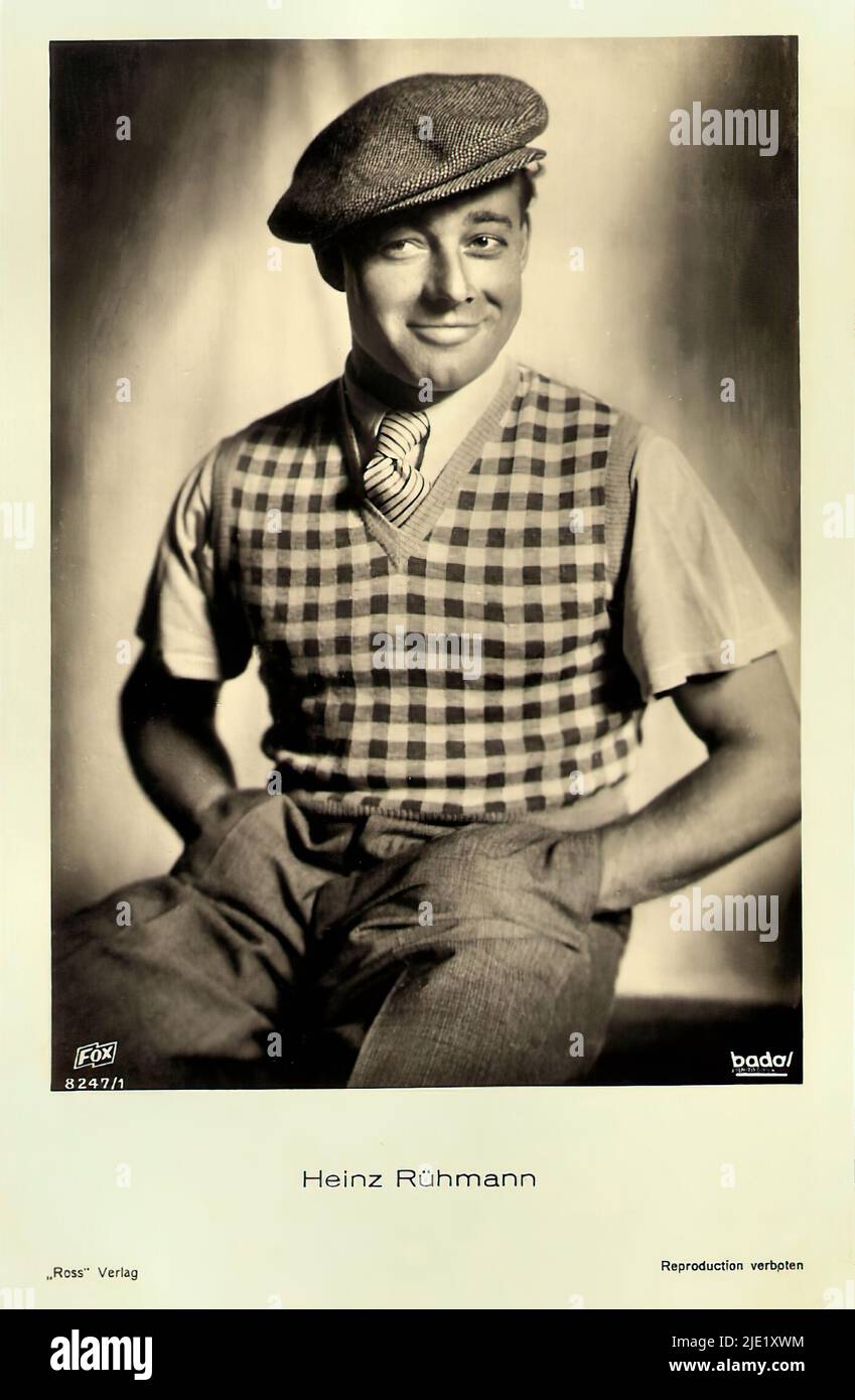 Portrait of Heinz Rühmann in Es gibt nur eine Liebe (1933) - German ...