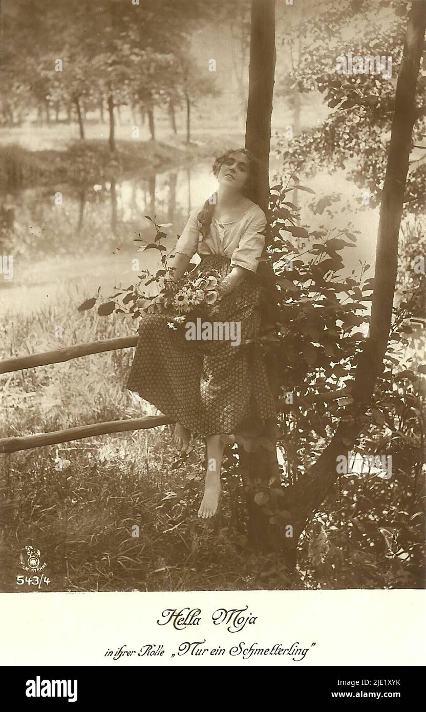 Portrait of Hella Moja in Nur ein Schmetterling - German weimar era ...