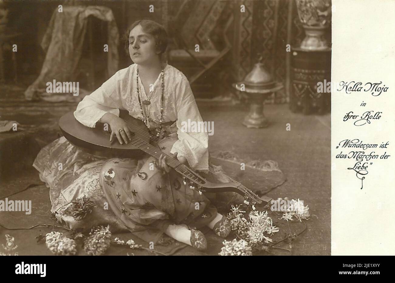 Portrait of Hella Moja in Wundersam ist das Märchen der Liebe 005 ...