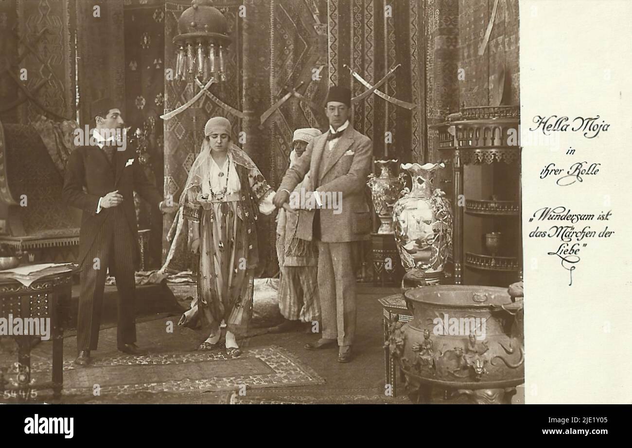 Portrait of Hella Moja in Wundersam ist das Märchen der Liebe 004 ...