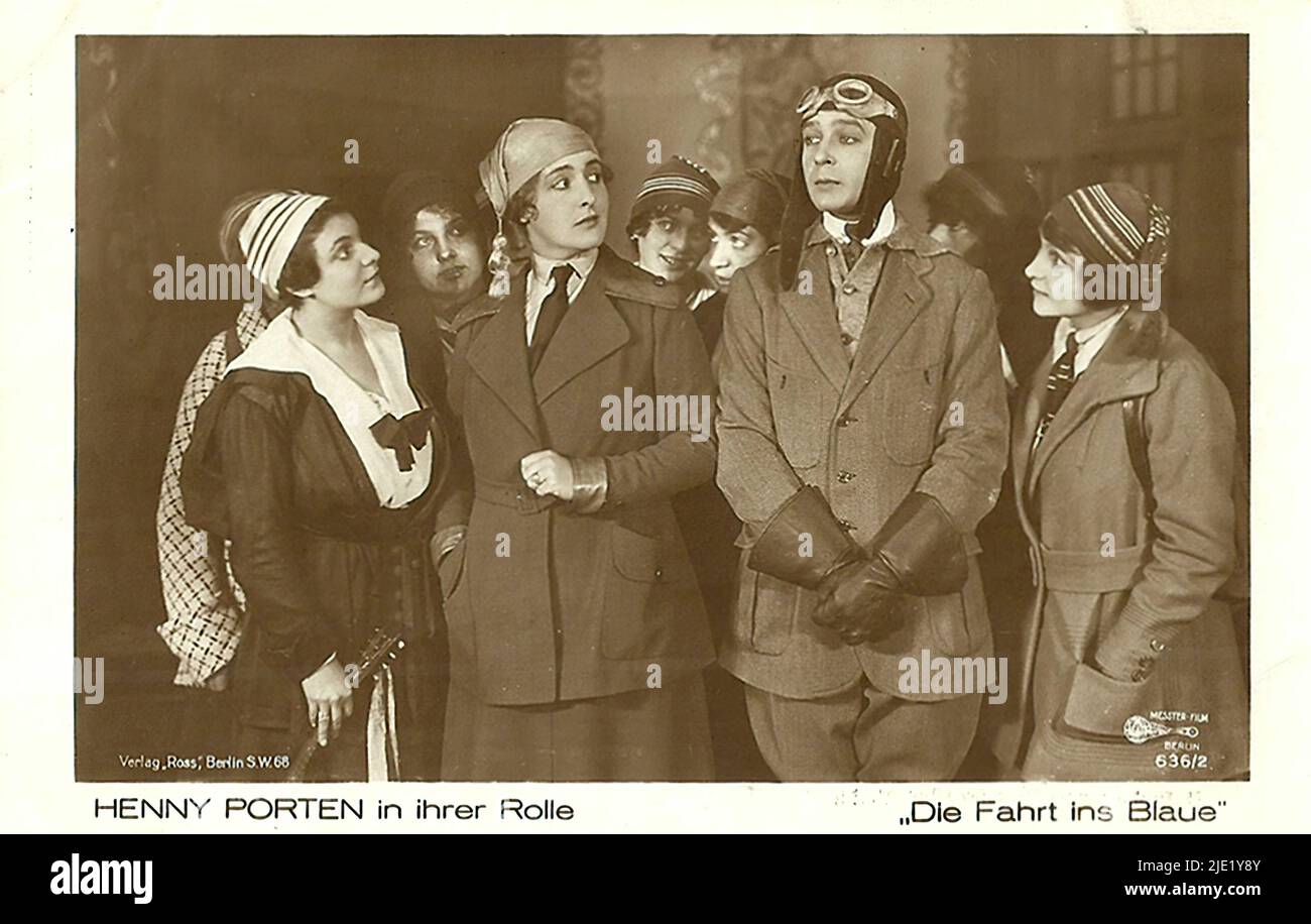 Portrait of Henny Porten in Die Fahrt ins Blaue (1919) 001 - German weimar era cinema (1918 ...