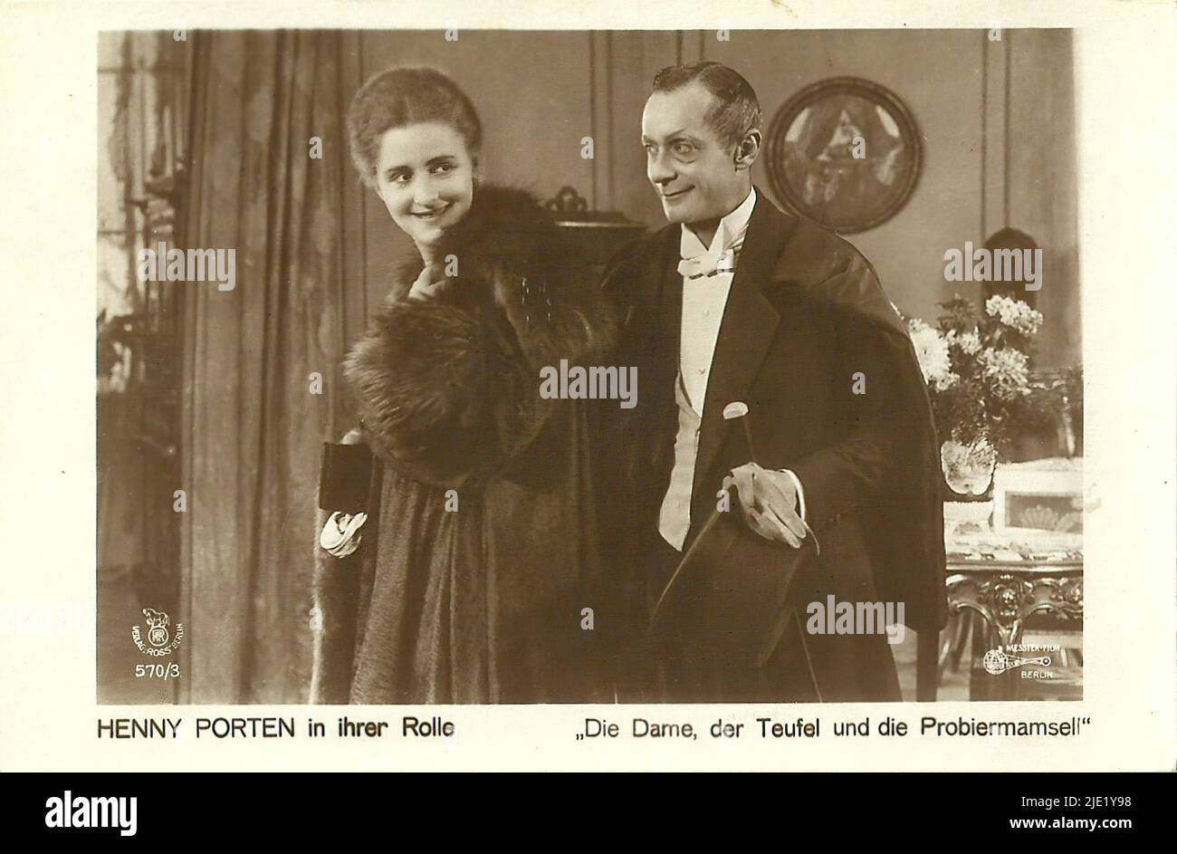 Portrait of Henny Porten in Die Dame, der Teufel und die Probiermamsell 002 - German weimar era ...