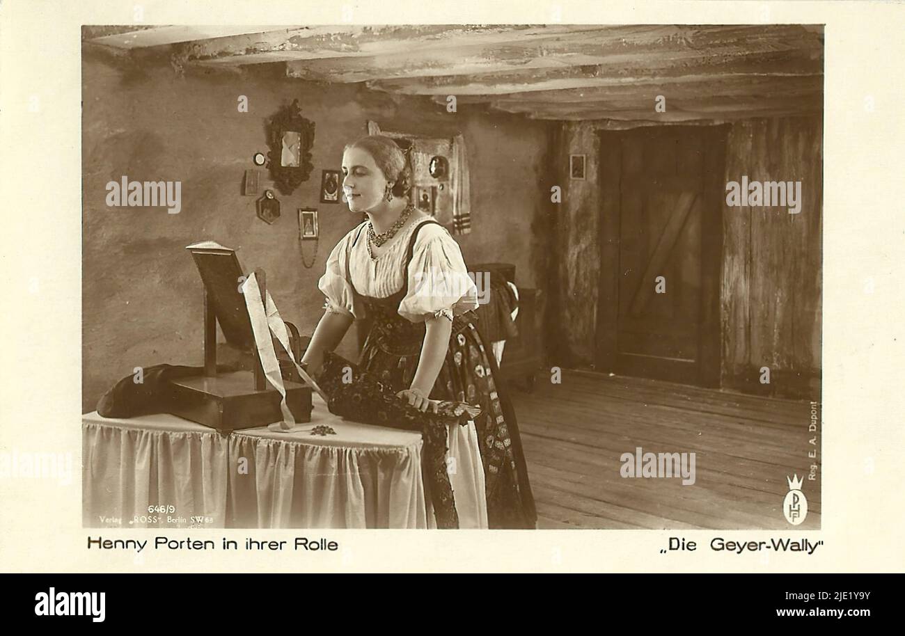 Portrait of Henny Porten in Die Geier-Wally 006 - German weimar era cinema (1918 - 1935 Stock ...