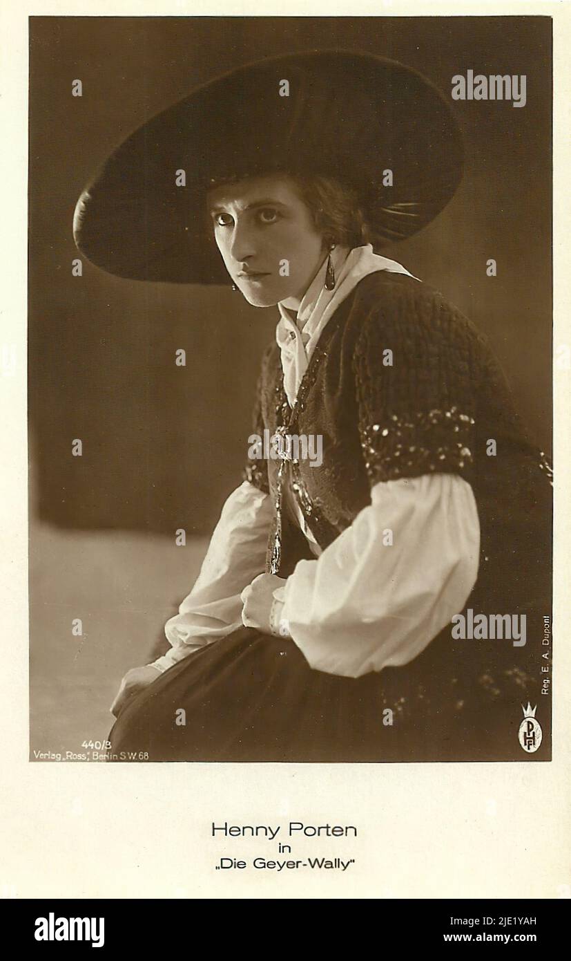 Portrait of Henny Porten in Die Geier-Wally 008 - German weimar era cinema (1918 - 1935 Stock ...