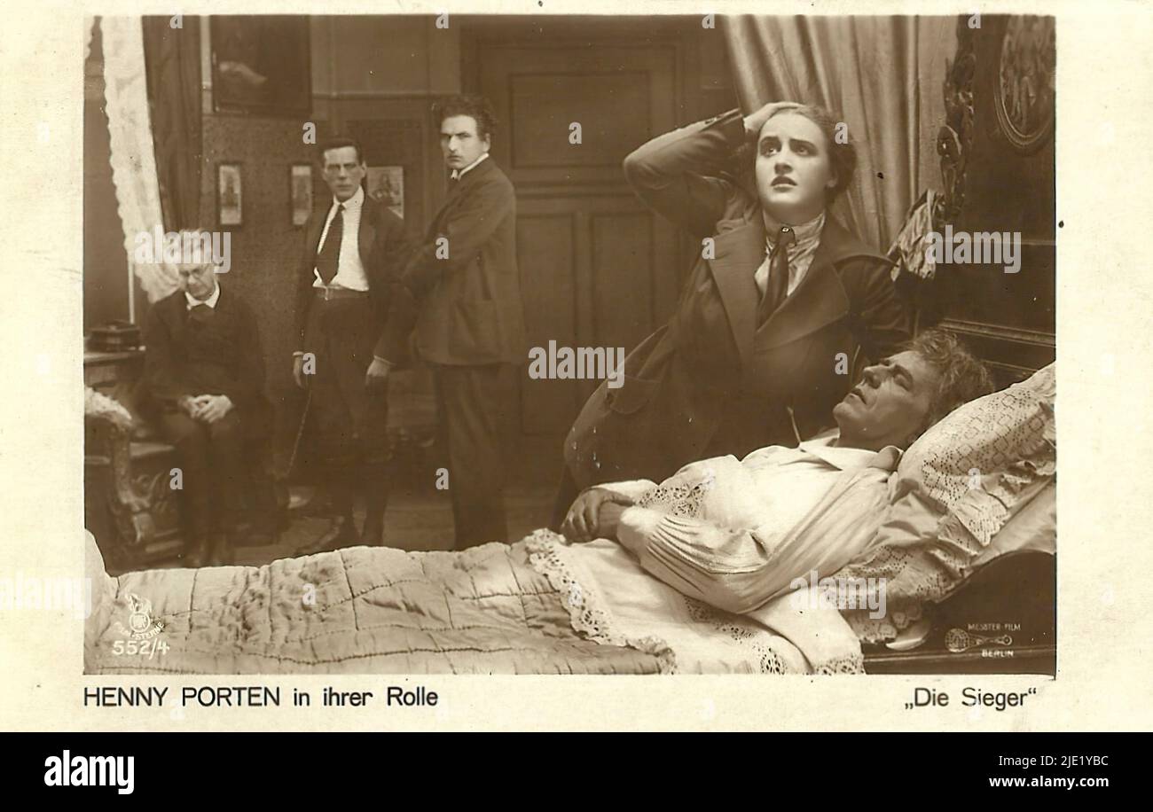 Portrait of Henny Porten in Die Sieger 003 - German weimar era cinema (1918 - 1935 Stock Photo ...