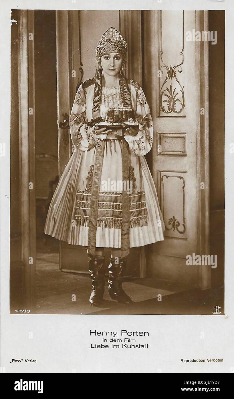 Portrait of Henny Porten in Liebe im Kuhstall - German weimar era ...