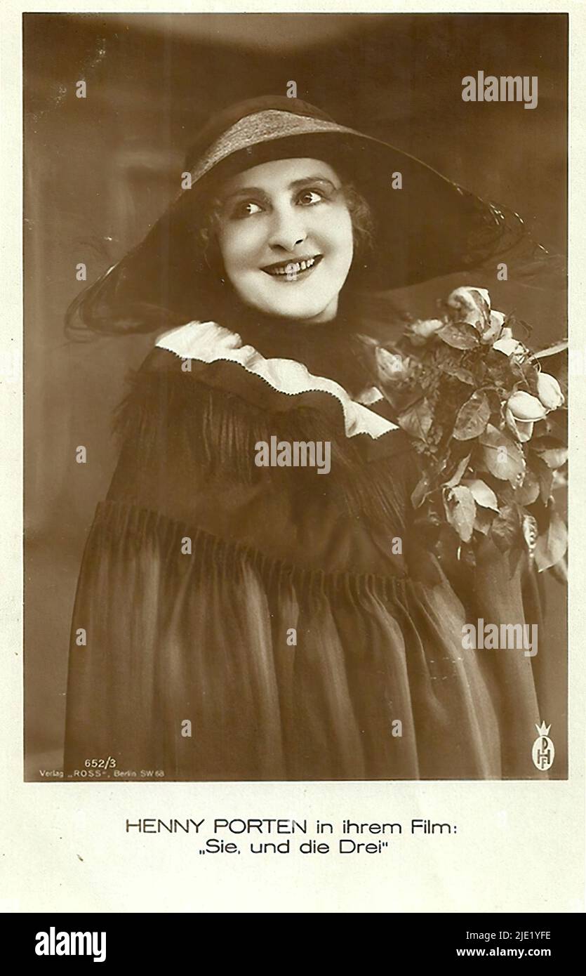 Portrait of Henny Porten in Sie und die Drei (1922) 002 - German weimar era cinema (1918 - 1935 ...