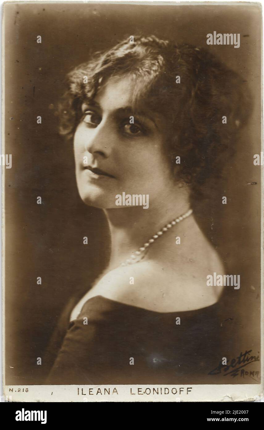 Portrait of Ileana Leonidoff - Italian silent movie era Stock Photo - Alamy