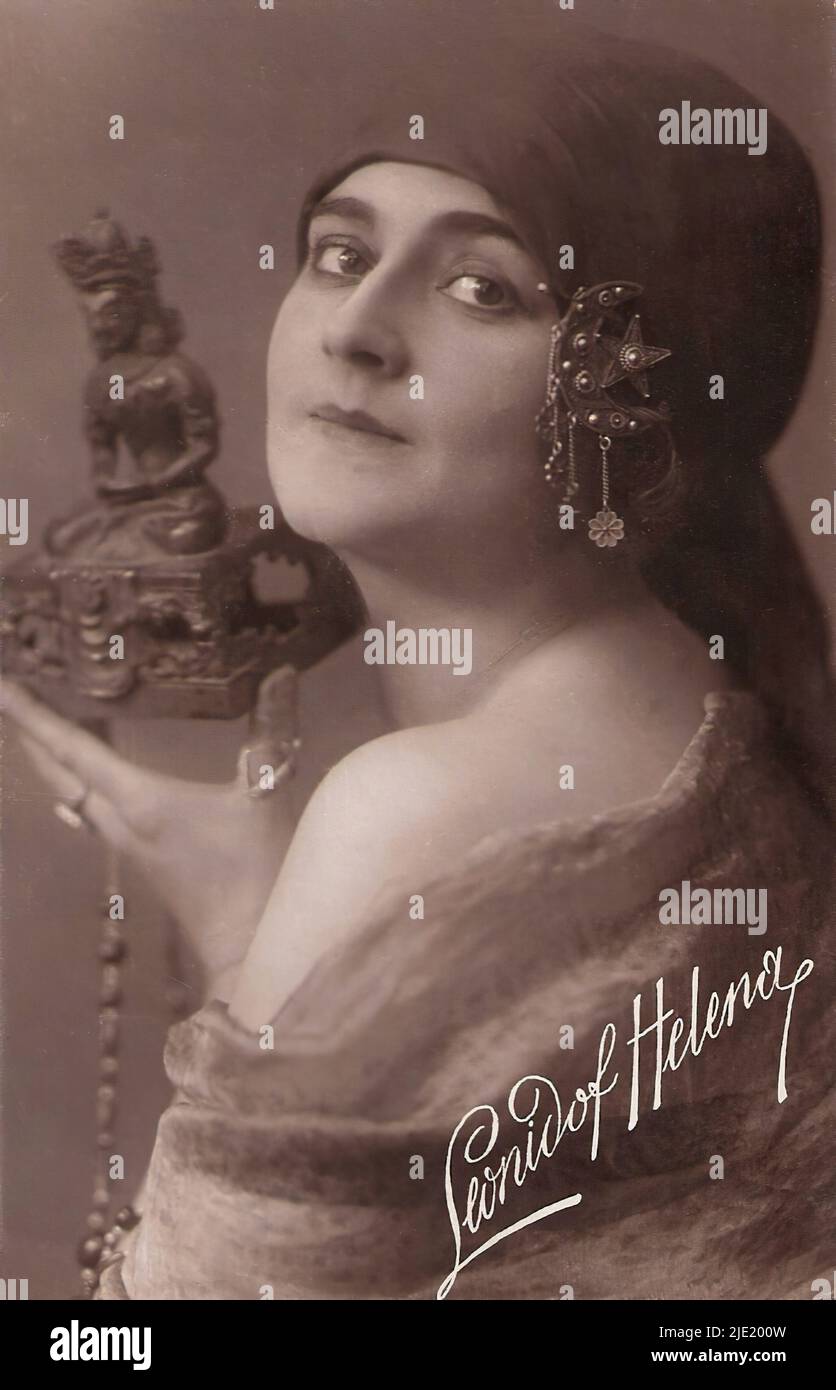 Portrait of Ileana Leonidof - Italian silent cinema era actress Stock ...