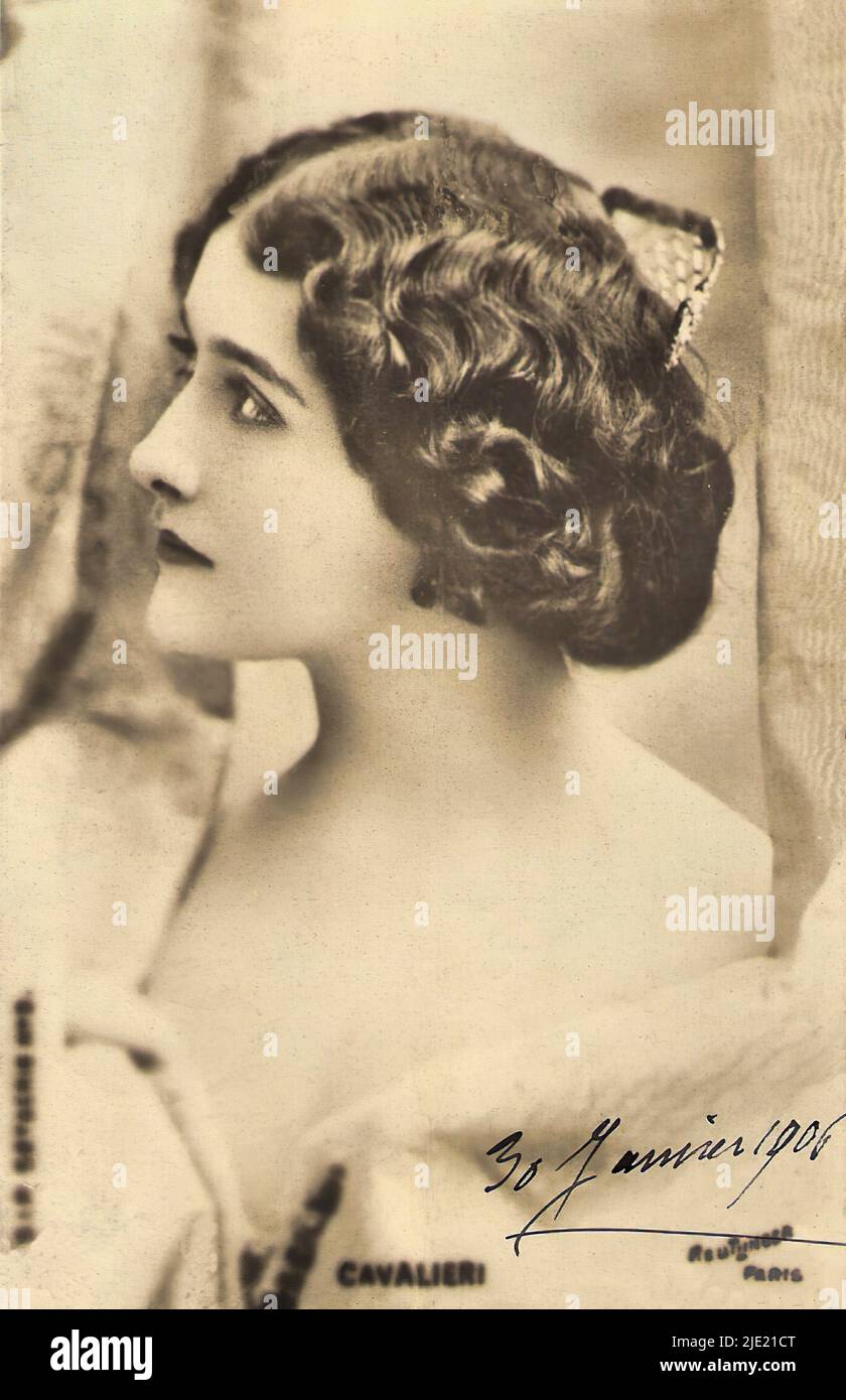 Portrait of Lina Cavalieri - Italian silent cinema era actress Stock ...