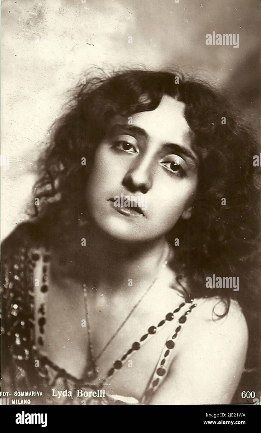 Portrait of Lyda Borelli 012 - Italian silent movie era Stock Photo - Alamy
