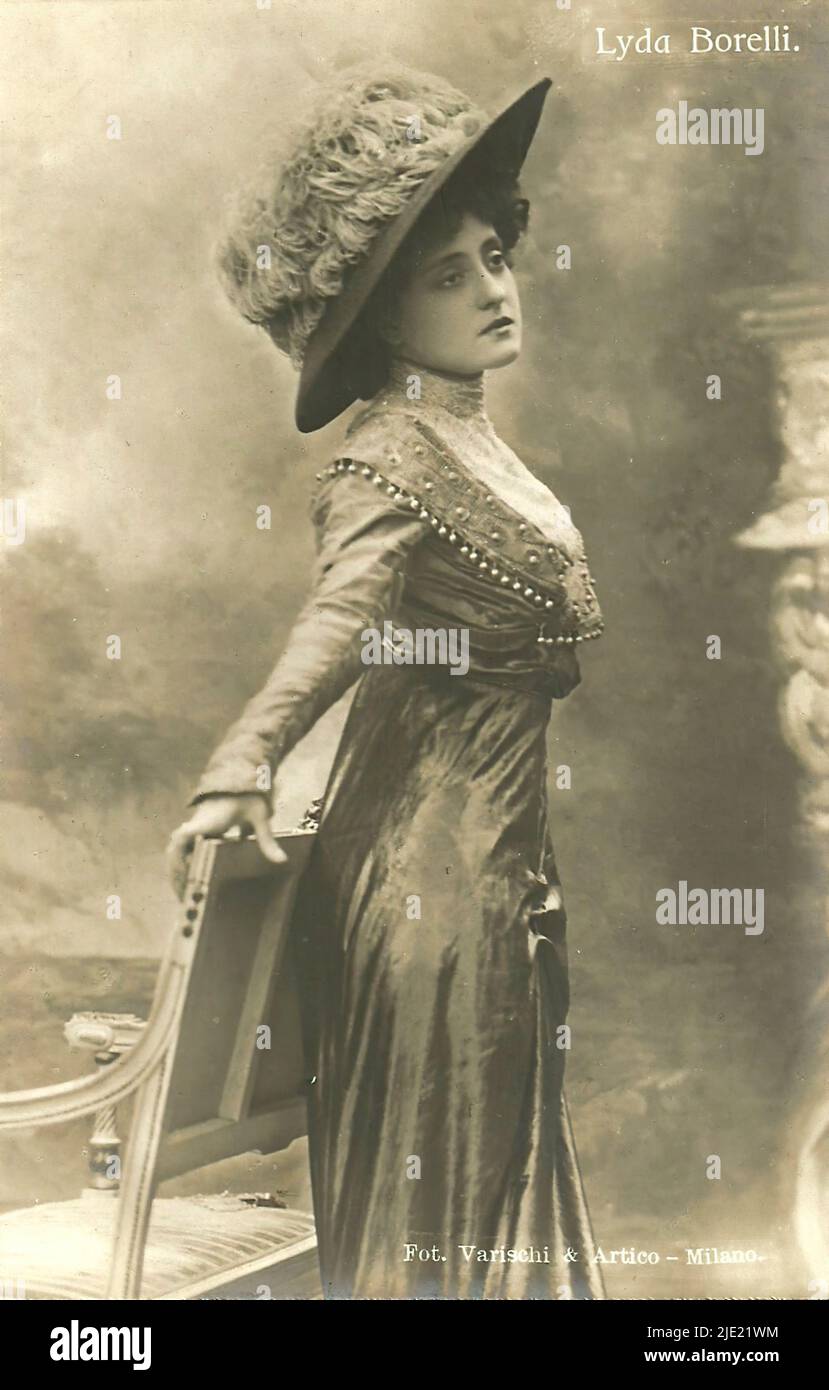 Portrait of Lyda Borelli 015 - Italian silent cinema era actress Stock ...