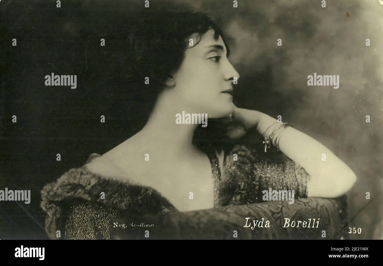 Portrait of Lyda Borelli 018 - Italian silent cinema era actress Stock ...
